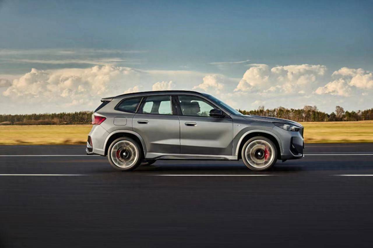 售40万以上能接受吗？全新宝马X1 M35Li预计明年9月国产，2.0T动力_搜狐汽车_搜狐网