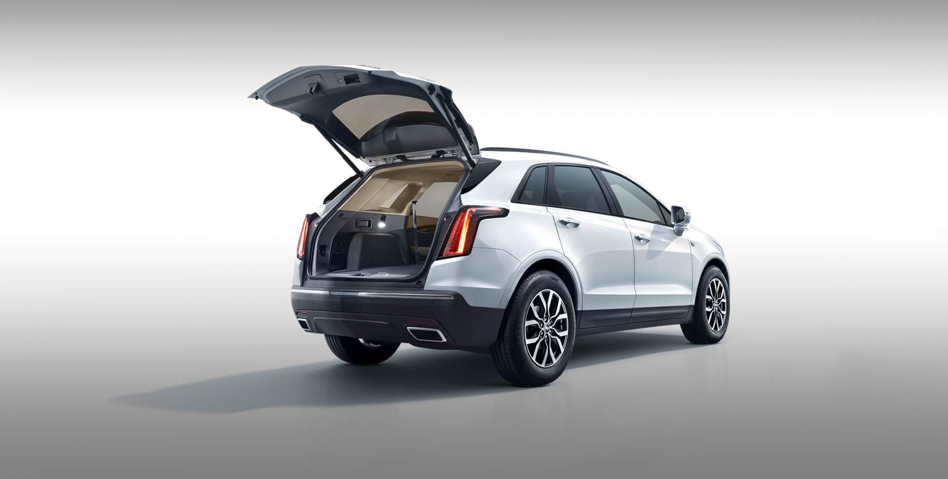 售35.27万元起，2024款凯迪拉克XT5上市，车身颜色精简/配置调整_搜狐汽车_搜狐网