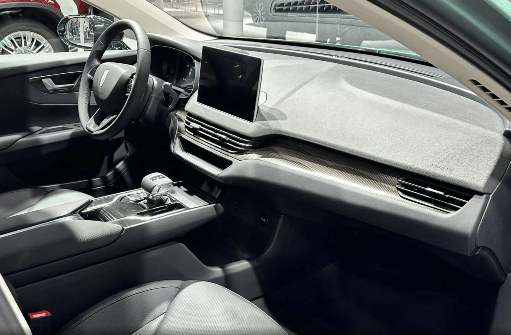 优惠近10万、续航600km+ 红旗E-QM5值得大家购买吗？_搜狐汽车_搜狐网