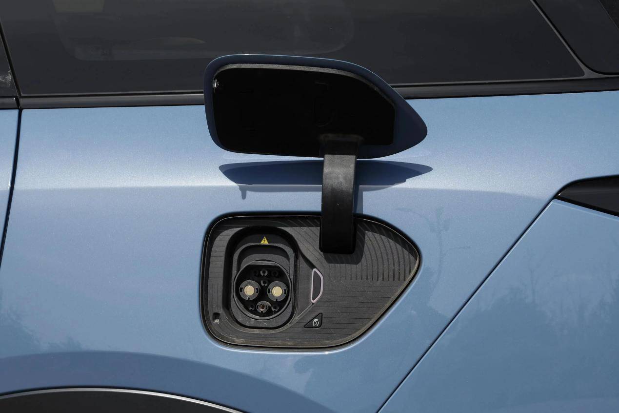 阿维塔11鸿蒙版PK蔚来ES6，谁能大获全胜？_搜狐汽车_搜狐网