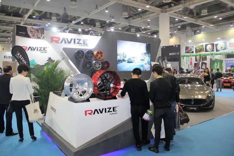 【老朋友】轮毂潮牌 RAVIZE连续4年签约GT Show_搜狐汽车_搜狐网