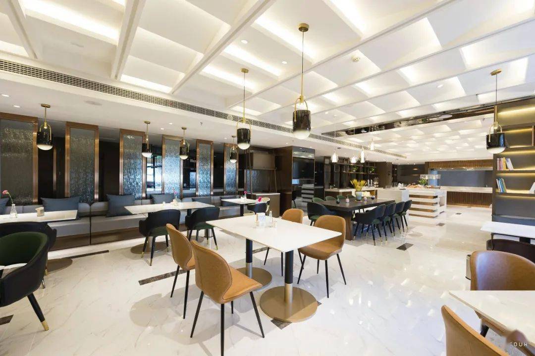 是怦然心动呀！亚朵带着爱与你相约七夕｜新店开业 · 洛阳龙门高铁站亚朵酒店_洛龙区