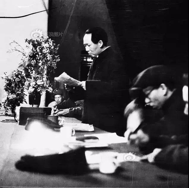 126张照片缅怀毛主席一生！_毛泽东