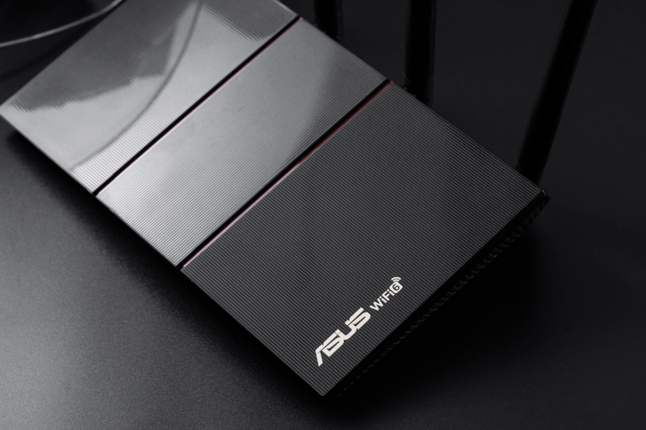 一款能唤醒心中热血的路由！华硕RT-AX56U热血版电竞路由开箱_搜狐汽车_搜狐网