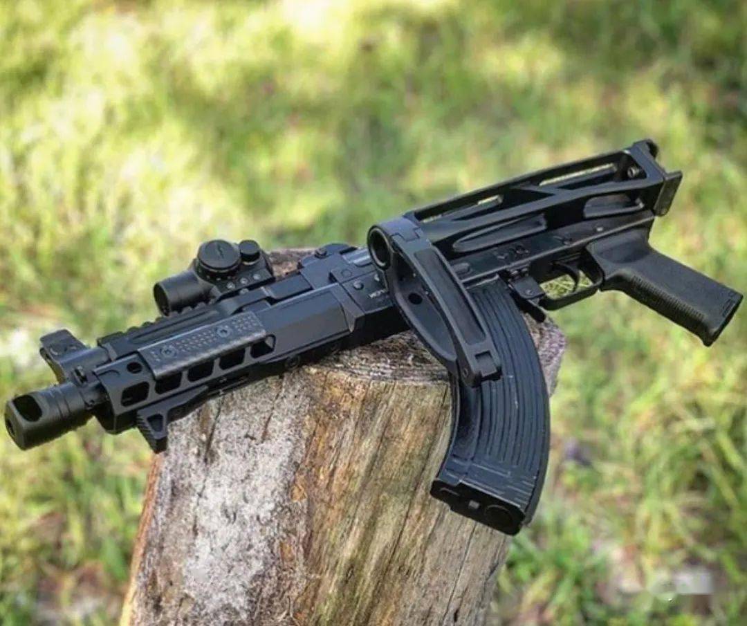 【大热武器】使用SLR公司配件拼装的AK美图欣赏