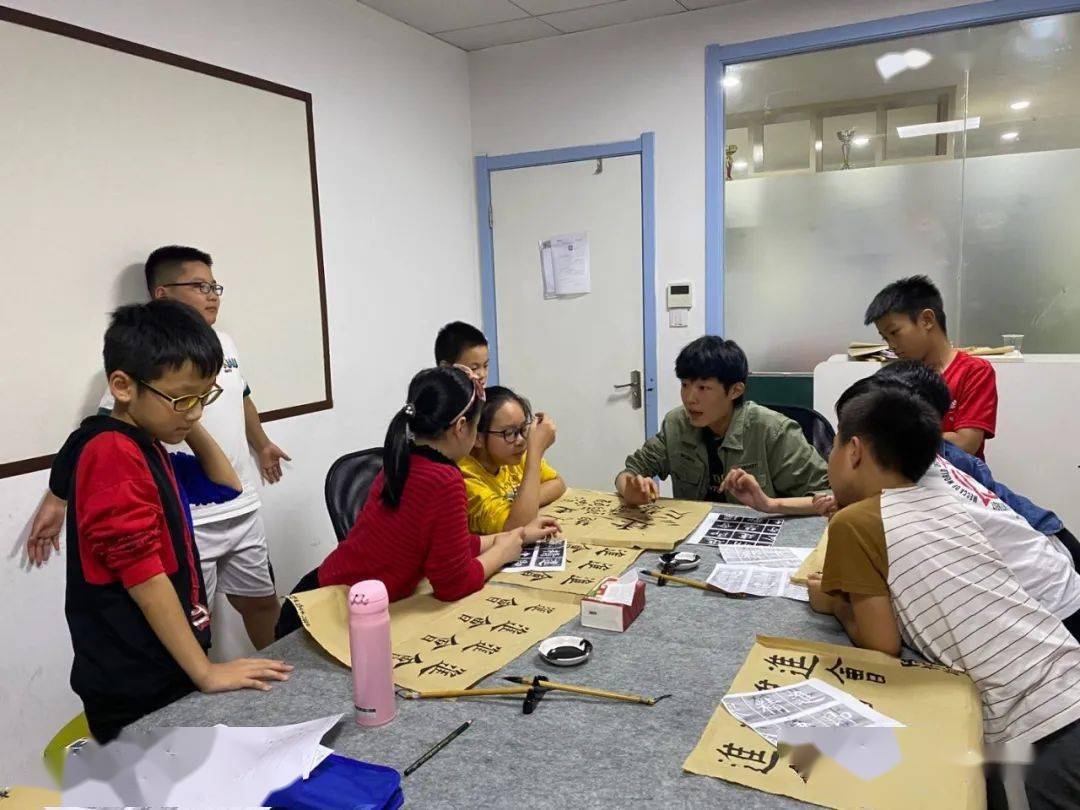 写字好看的同学至少可以“捡30分”！在电子阅卷的时代下，对孩子的书写规范和答题习惯也有了更多的要求！_考试卷