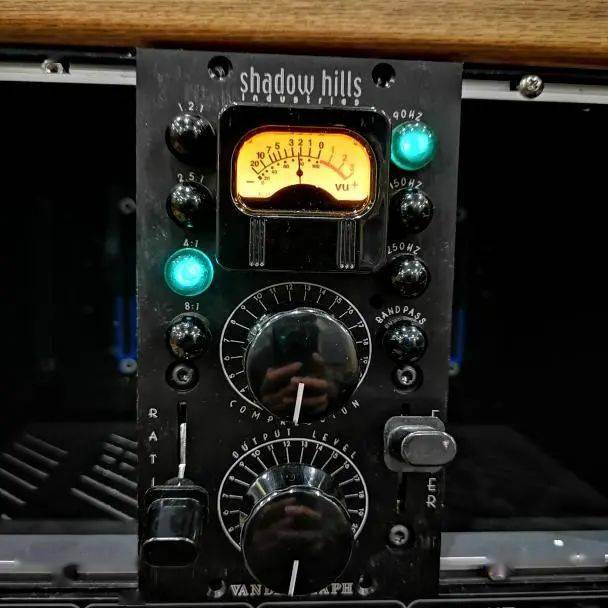 颜值逆天的军工级压缩——Shadow Hills Dual Vandergraph 500 系列立体声离散压缩器评测_硬件
