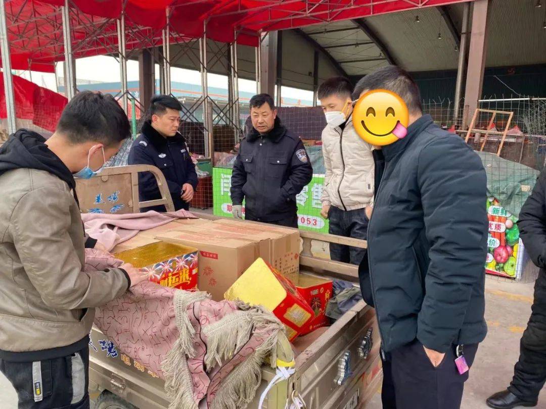 中卫公安查处一起非法运输烟花爆竹违法行为沈某
