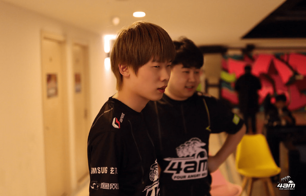 112开启炸鱼模式，淘汰数霸榜春季赛第一，4AM这波赚大了_韦神