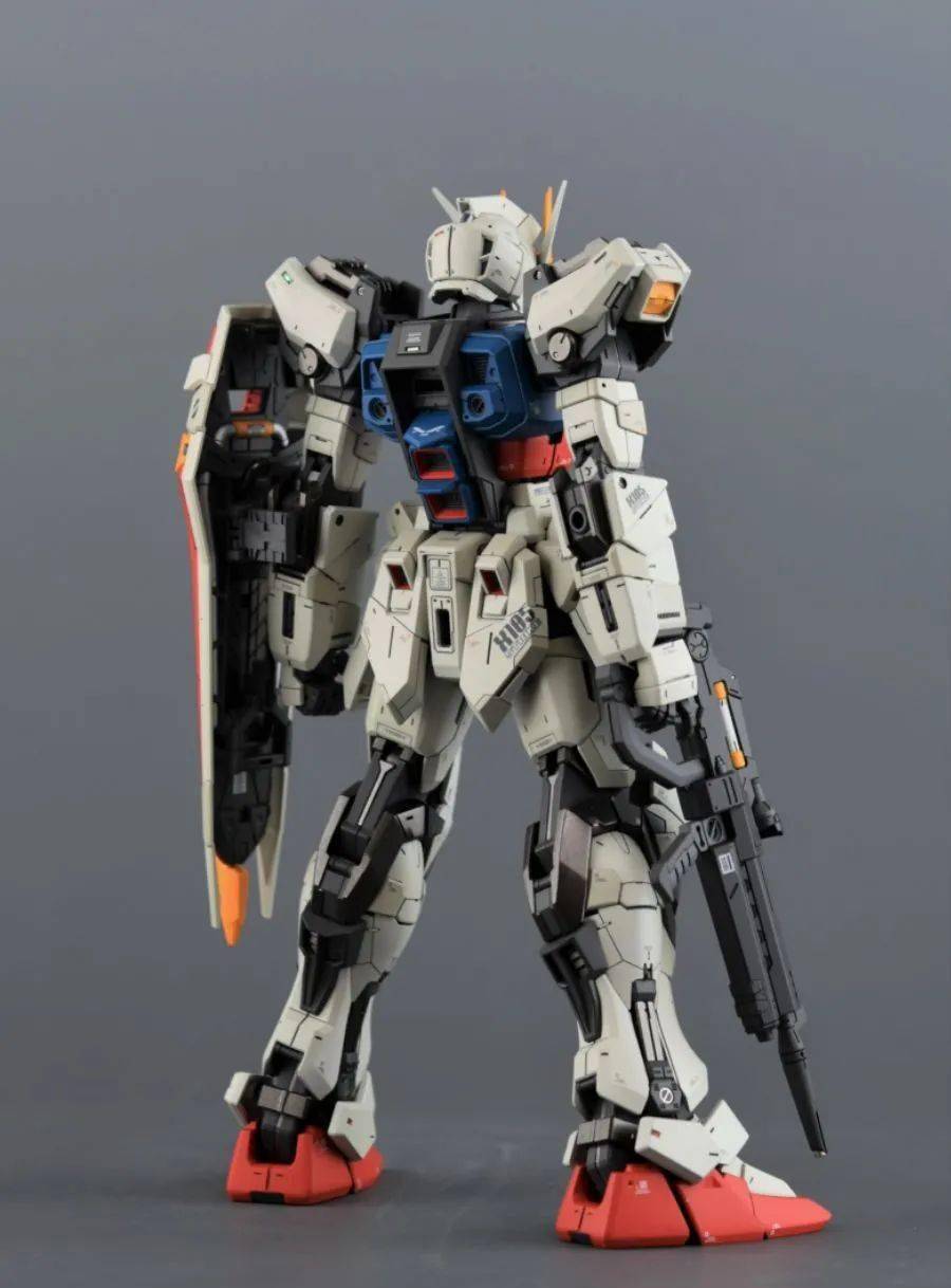 做到如此精致细节的MG空战强袭，属实漂亮！_公众