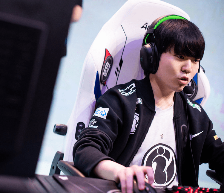 英文流解说心中银河战舰：chovy加入IG，Uzi再复出直接原地起飞？_rookie