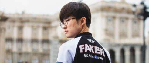 大魔王重回世界赛！WE一穿四，EDG赛后被冲。Doinb赛后被强抱。_什么