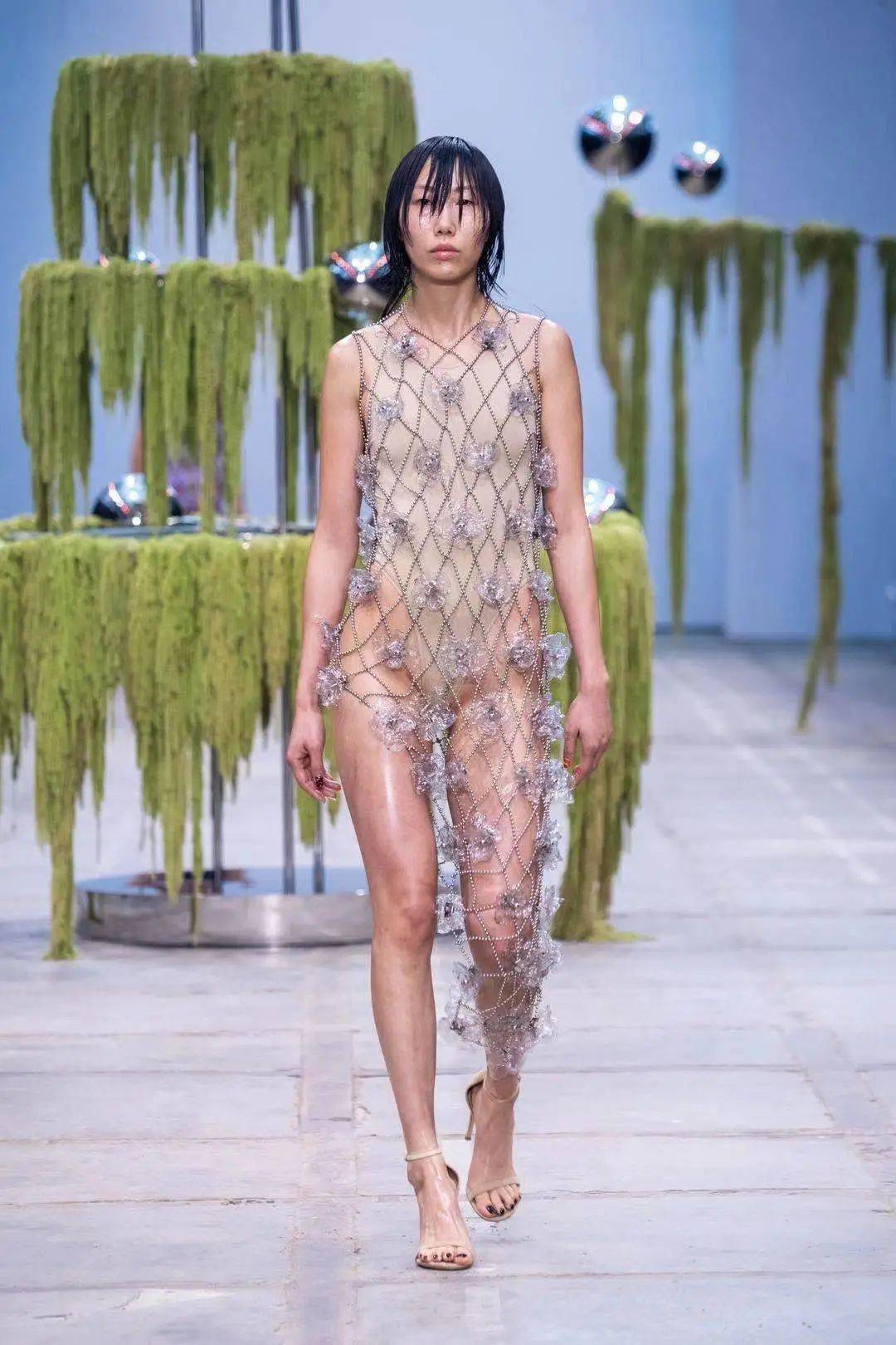 LABELHOOD REVIEW | DAY4: 对话心中的乌托邦_春夏