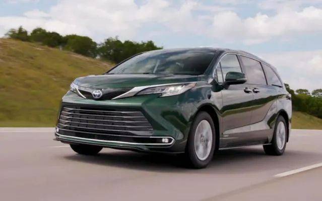 广汽丰田赛那VS广汽传祺M8，最热门MPV车PK国货之光_搜狐汽车_搜狐网