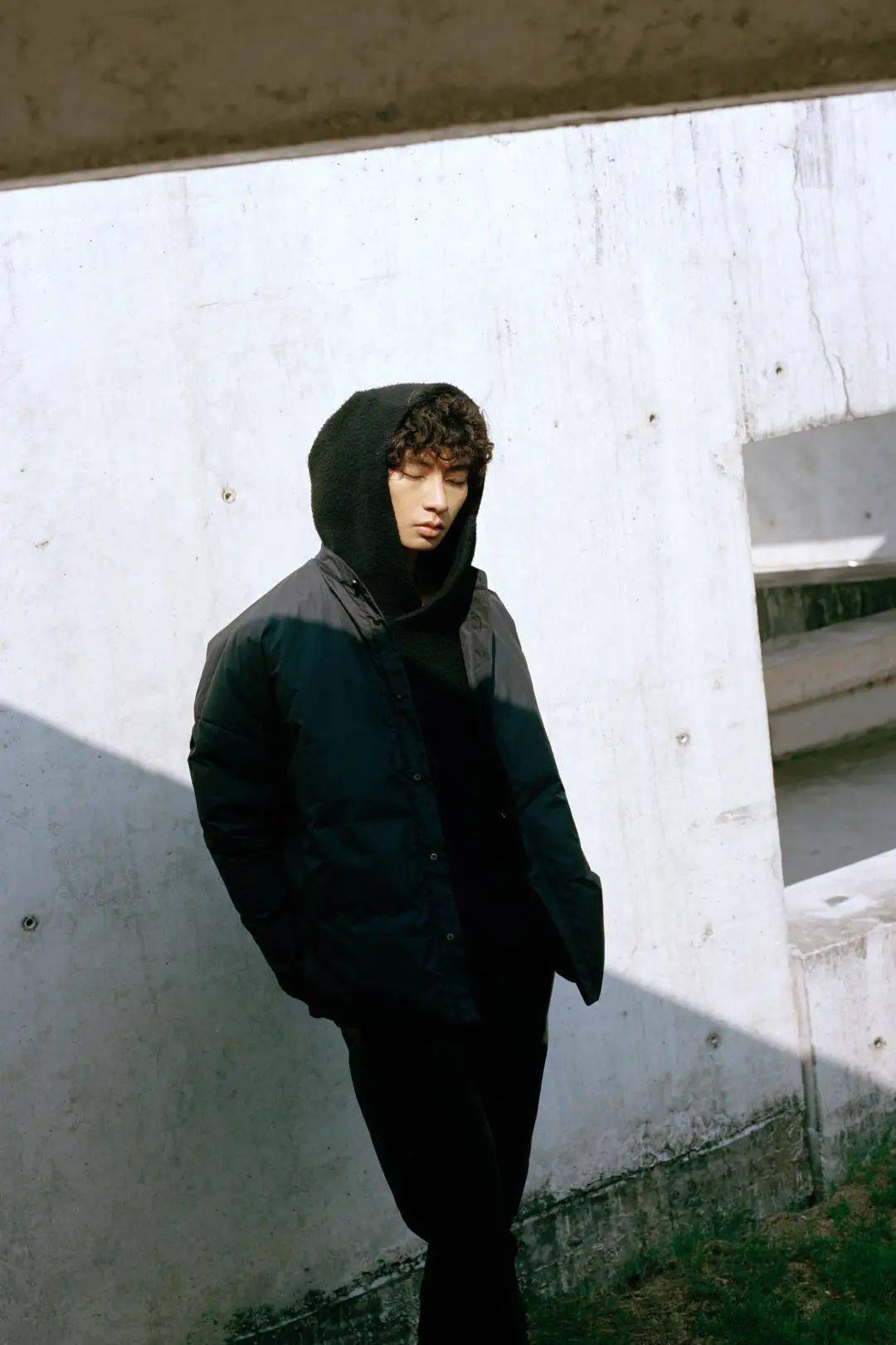 甘当「配⻆」的 nice rice 背后有着怎样的服装哲学?_设计