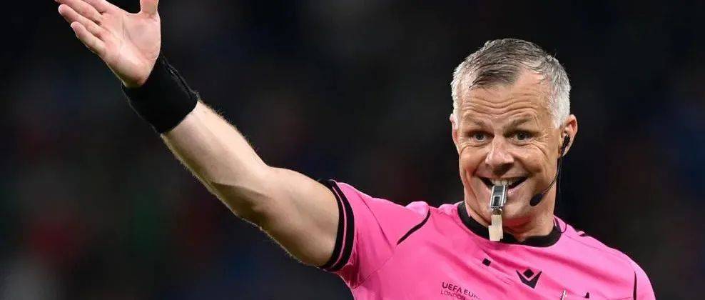 【欧足联】柯伊珀斯成为欧足联裁判官，并担任裁判委员会委员_执法