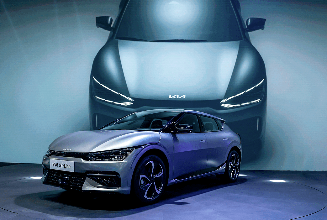 阻击特斯拉Model 3？在海外爆卖5万辆的起亚EV6广州车展亮相_搜狐汽车_搜狐网