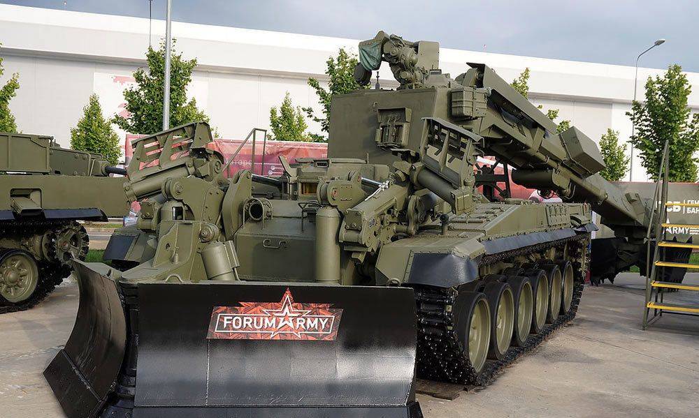 “军队2021”现场后勤辅助车辆 许多车型难得一见 堪称战场多面手 - 液压汇