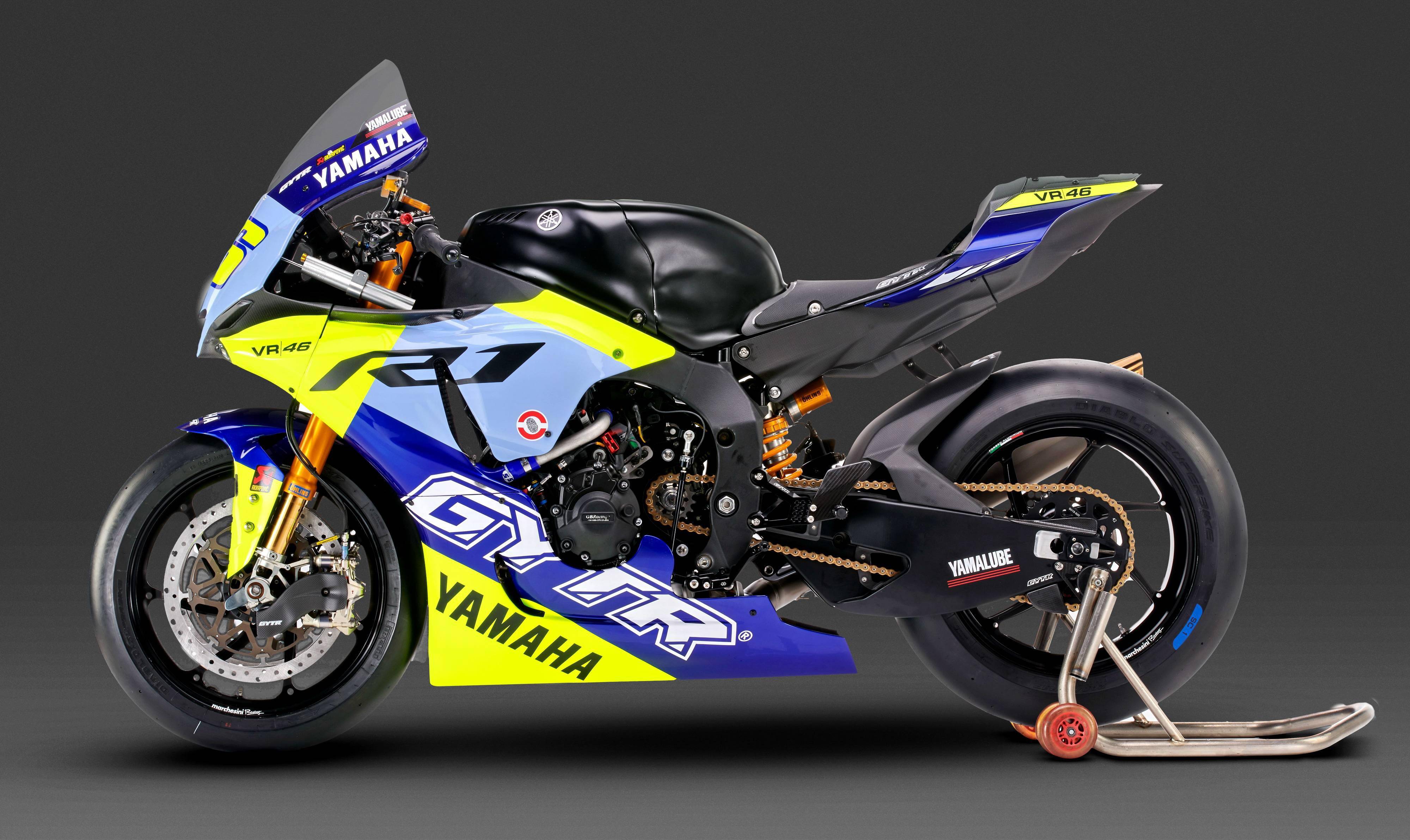 赠予传奇车手的 Yamaha YZF-R1 GYTR VR46_搜狐汽车_搜狐网