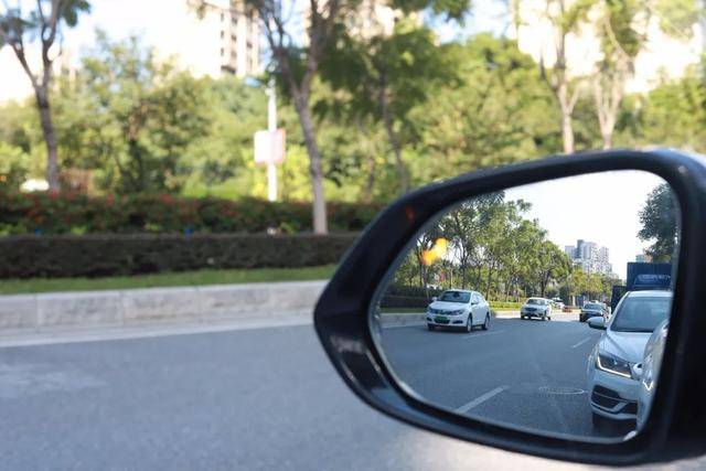 百公里油耗6.6L，动力比宝马X1强，全新AX7马赫版开起来怎么样？_搜狐汽车_搜狐网