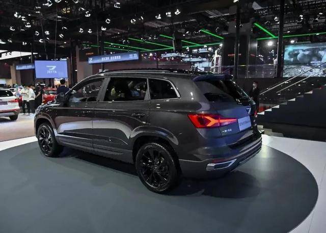 气场不惯的大众途观L！2022款捷达VS7pro正式到店，配熏黑套件_搜狐汽车_搜狐网