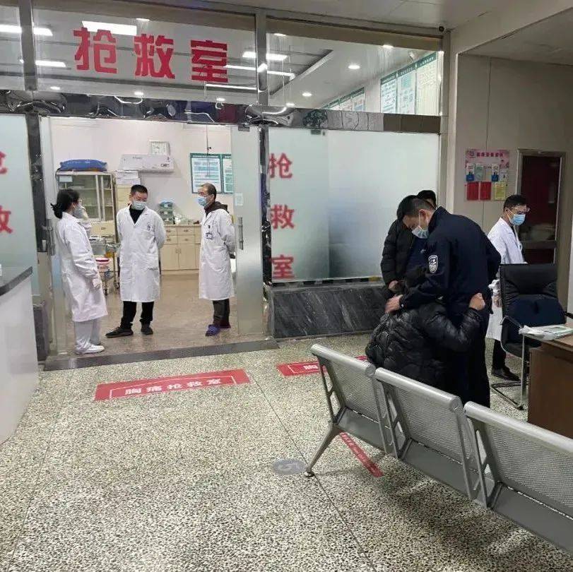 突发!龙港一孩童摔下电动车,血流不止马光兴孩子女子