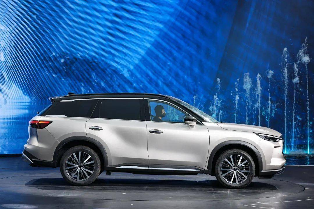 王力宏现身代言！东风英菲尼迪QX60预售45-66万元_搜狐汽车_搜狐网