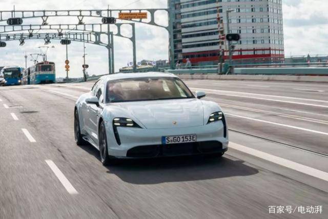 外媒试驾保时捷Taycan，费迪南德·保时捷都会为它感到骄傲！_搜狐汽车_搜狐网