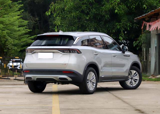 入手捷达VS5快一年，爱信6AT好开，再试驾“X7”，有差距也有突出_搜狐汽车_搜狐网