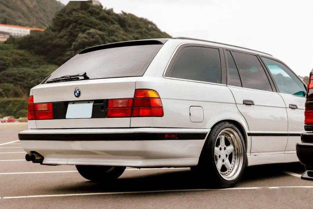 我玩这些车并不是为了要赚钱，就只是为了圆梦而已！Rex Lu分享Mercedes-Benz S124与BMW E34旅行车坐驾_搜狐汽车_搜狐网