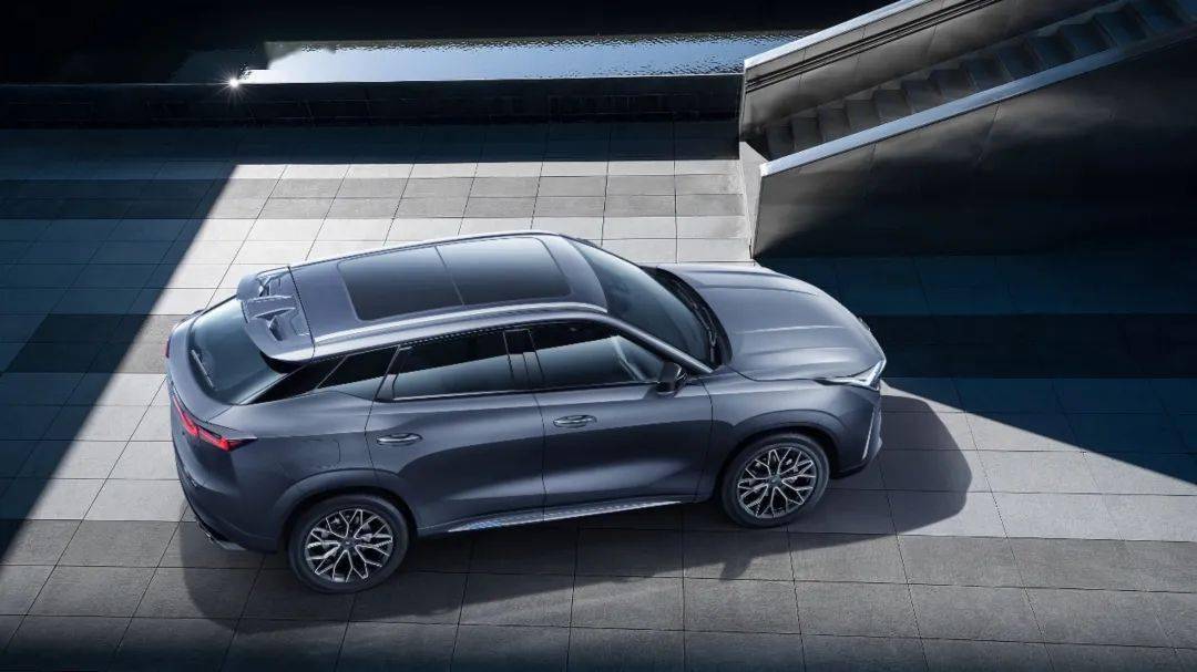 新世代先锋智能SUV，行业首发车外语音交互系统，汽车机器人Z6来了_搜狐汽车_搜狐网