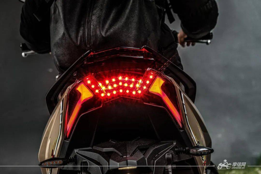 高颜带感又好用——光阳Racing X150测评_搜狐汽车_搜狐网