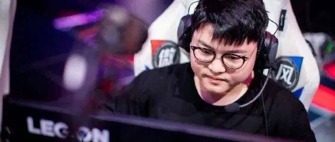 UZI粉丝网暴LELE事件发酵，FPX官方亲自下场硬刚“不会放过坏人”_查清楚_真就_选手