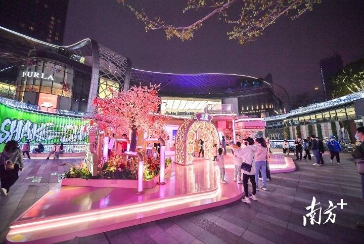 迎新春、换新装！广州各大商场带你解锁拜年“新姿势”_湾区_igc_敦煌