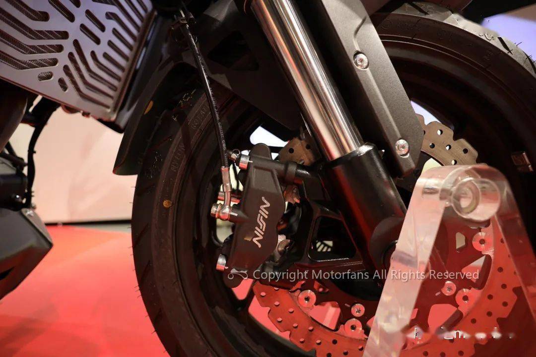 欧洲标准，赛科龙RX6细节赏析_搜狐汽车_搜狐网