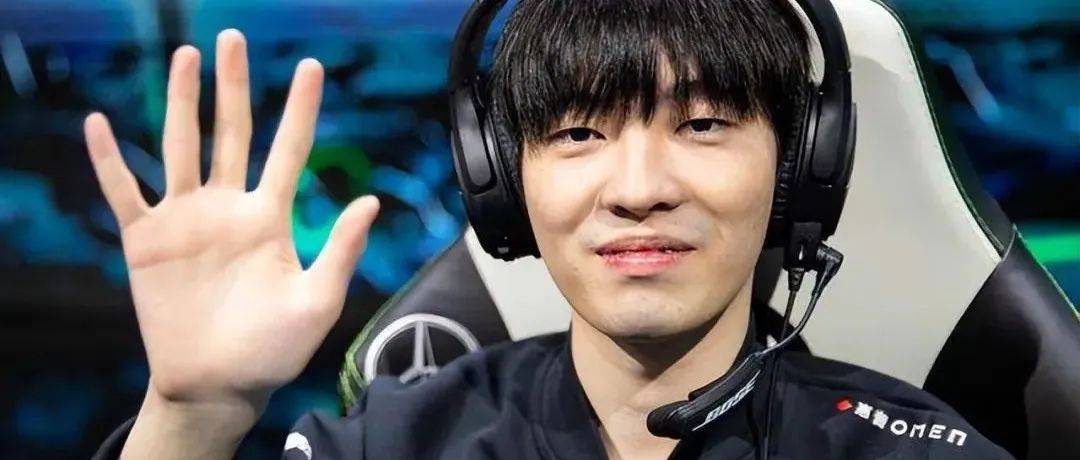 Cryin遭初中同学爆料，学习和游戏天赋拉满，就是不爱和女生说话_果子_荔枝_选手