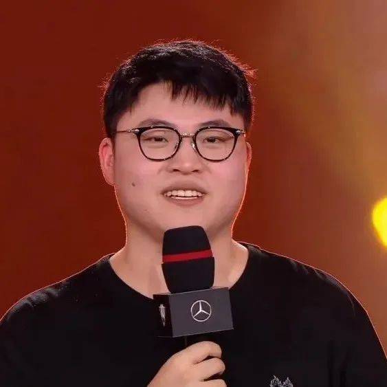 “Uzi将离开BLG，与369成为队友”，LPL知情人士：JDG已经签约Uzi_消息_蓝莲花_战队