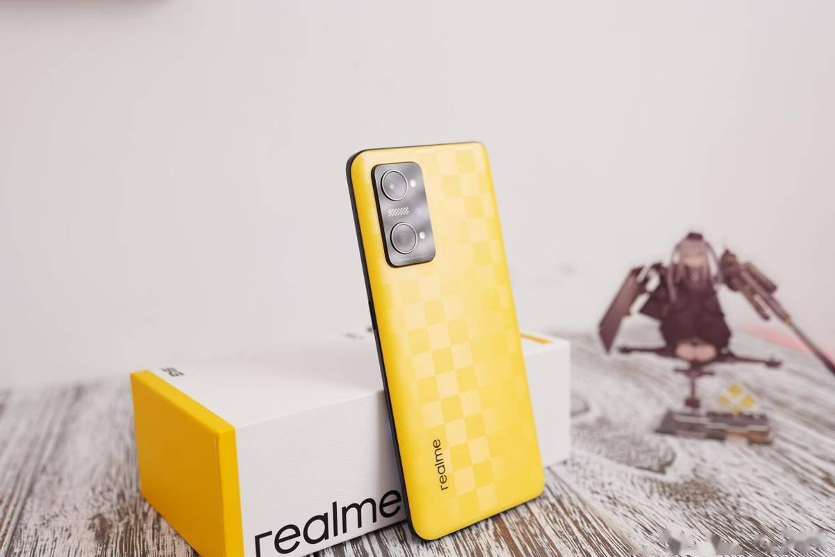 真我Q5 Pro测评：售价1799起+骁龙870，一台卷死友商的性价比杀器_手机_机身_旗舰机