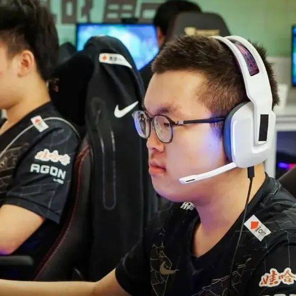 水晶哥谈BP：无论谁和RNG打，前三ban位必有卡米尔_ez_布隆_比赛