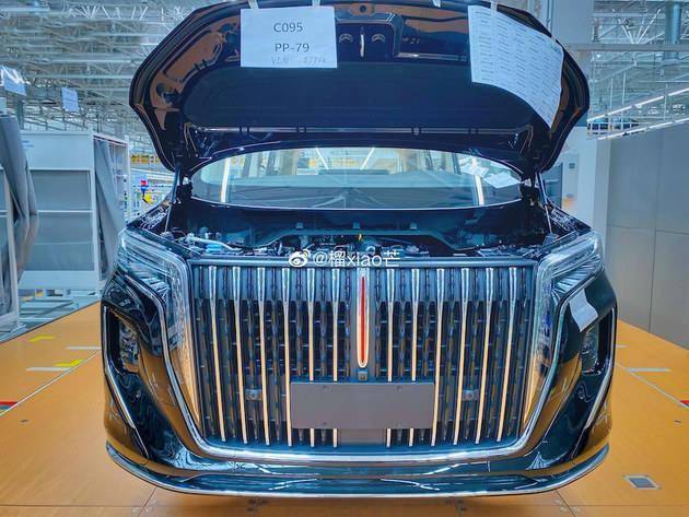 一汽首款插混MPV 红旗HM9 PHEV谍照曝光_搜狐汽车_搜狐网