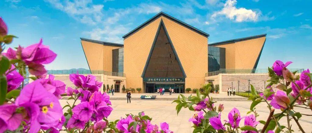 向世界介绍攀枝花！《人民日报海外版》点赞攀枝花旅游_发展_文旅_文化