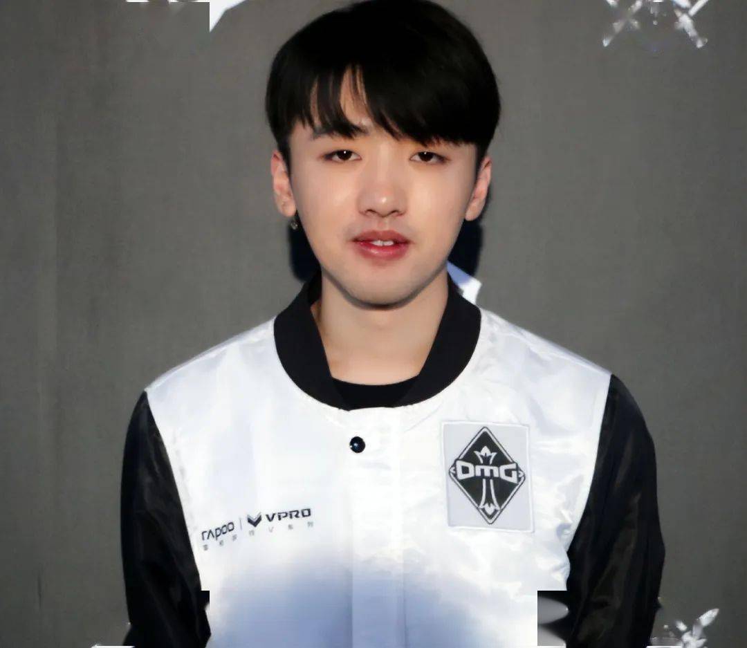 BLG正式官宣冷少加盟，和FoFo打轮换_icon_选手_狐狸