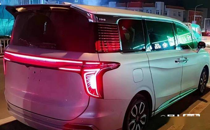 奔腾新MPV十月量产！与红旗HM9共线生产 PK传祺M8_搜狐汽车_搜狐网
