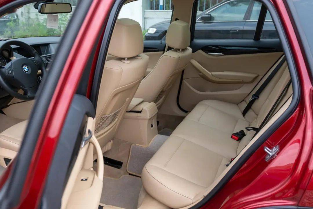 【路试笔记】低使用强度直六E84，成色出众，颜值动人_搜狐汽车_搜狐网