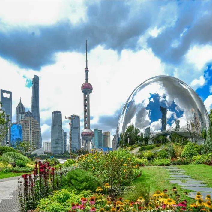 “水晶天”来了，北外滩的美景你记录了吗？虹口天空水映 
