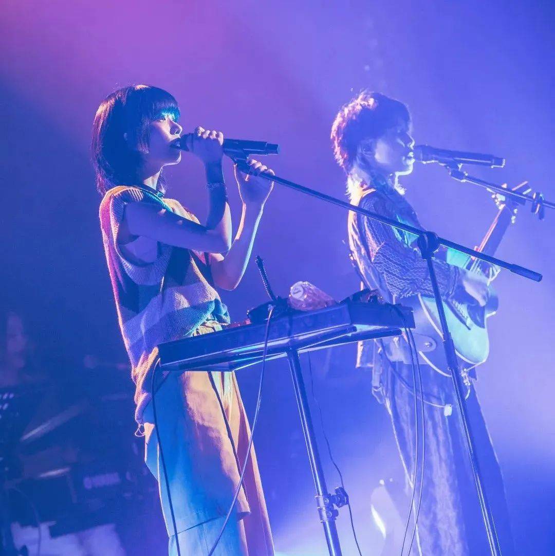 “房东的猫”唱响长春消夏夜，最爱烧烤麻辣拌_演出_歌迷_音乐