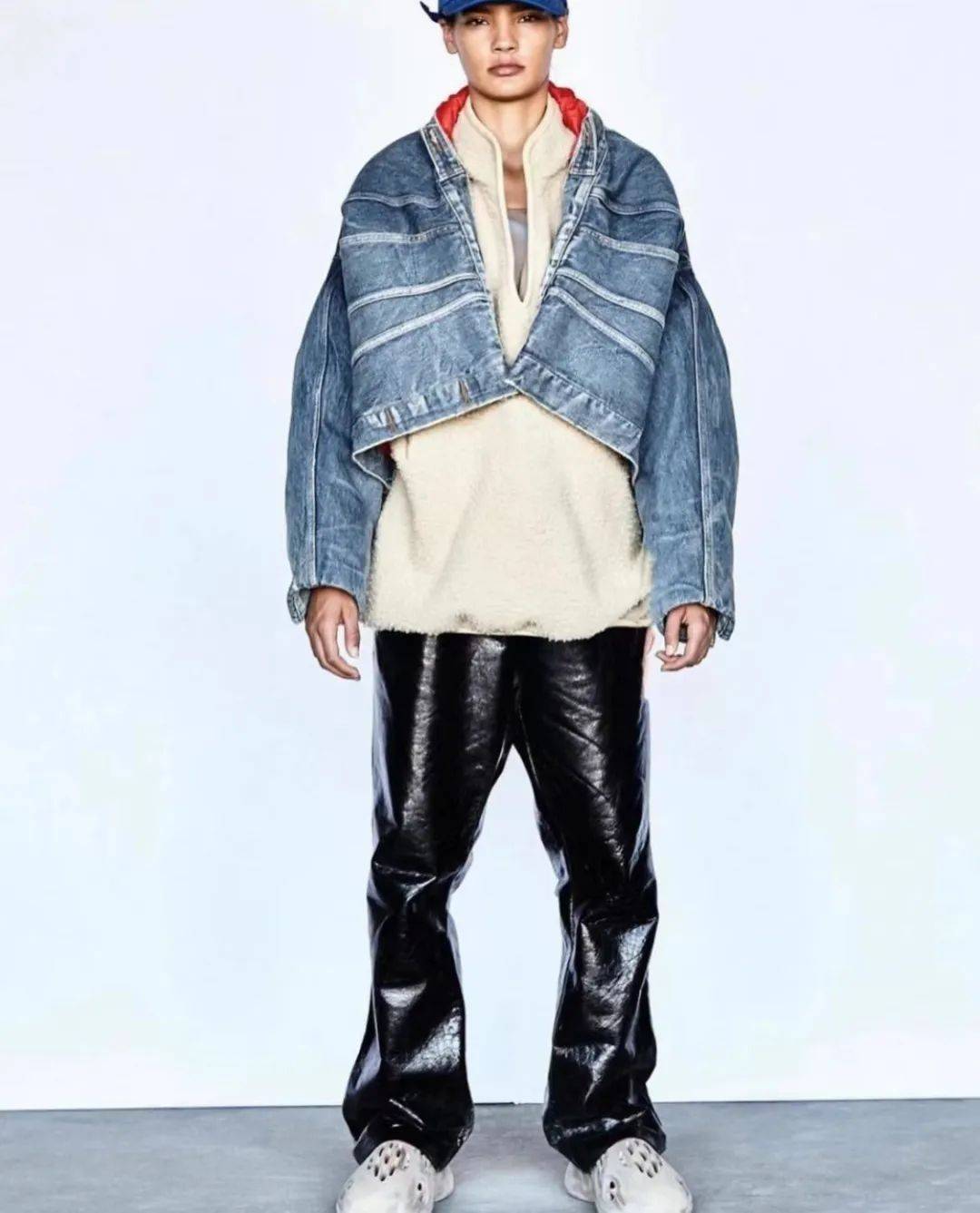 Yeezy GAP新款提前泄露！第三季新品还是第一季产物？_Look_太阳镜_设计