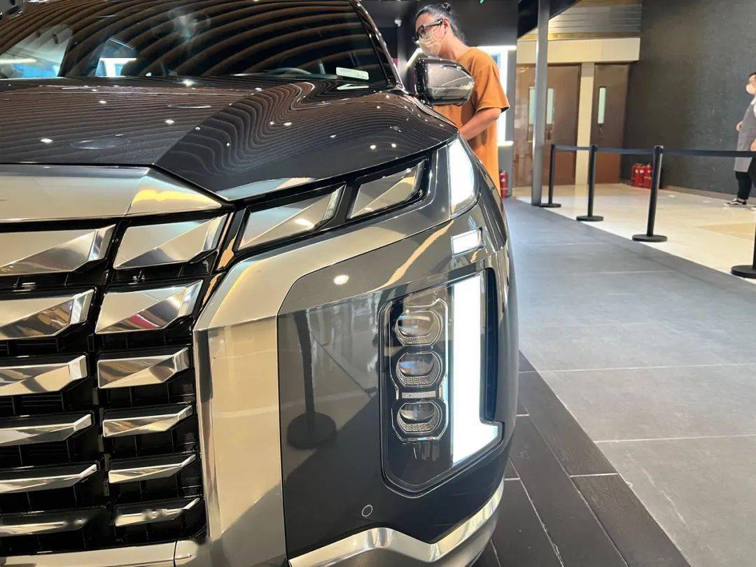 同级唯一3.5L V6+8AT，原装进口大7座SUV，30万出头可买！_搜狐汽车_搜狐网