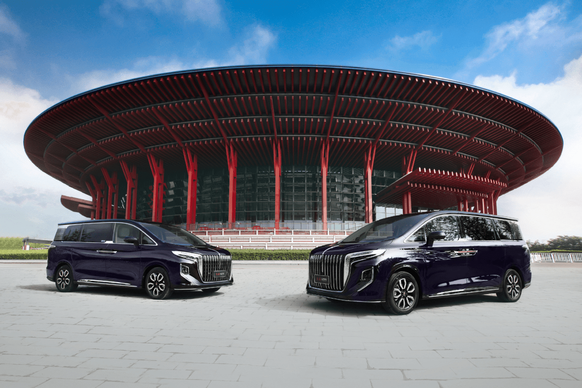 GL8遇国产狠人!轴距3.2米,百万豪车脸,用料扎实,红旗HQ9值40万?_搜狐汽车_搜狐网