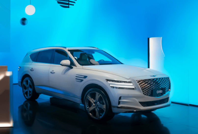 优雅动感集于一身！捷尼赛思GV80四座及六座版售63.88万元起_搜狐汽车_搜狐网